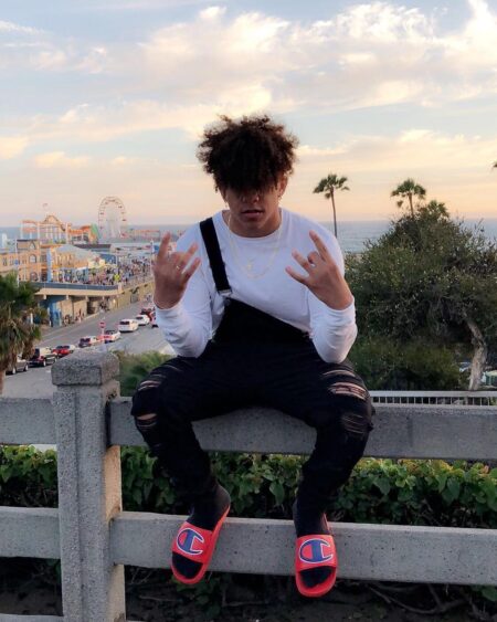 AyeYahZee Wiki 2024: Age, NetWorth, Roblox, and Full Bio - Star Two
